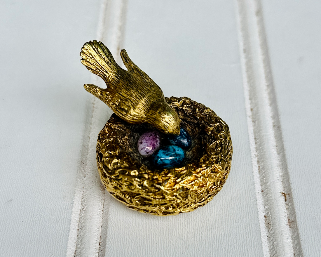 Max Factor Gold Bird Fragrance Compact – DIY À GOGO